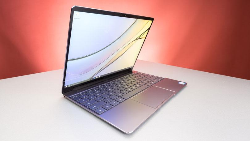 Keren! Notebook Huawei Ini Lebih Kecil Dari Kertas A4