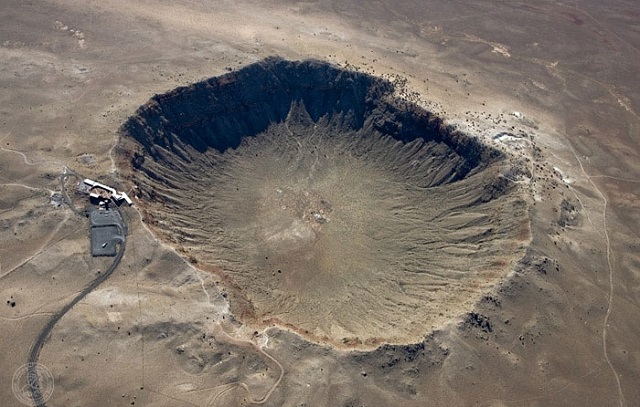 4 Kawah Terbesar di Dunia, Bukti Dahsyatnya Hantaman Meteor di Bumi