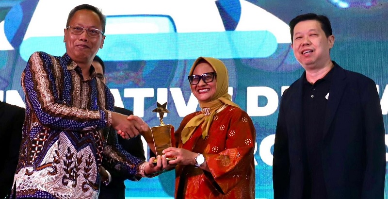 XL Axiata Raih 5 Penghargaan Stellar Workplace Awards 2024 - Sinyal Magazine